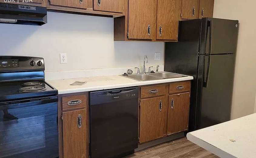 Marion studio - kitchen - ONE Property Management, LLC